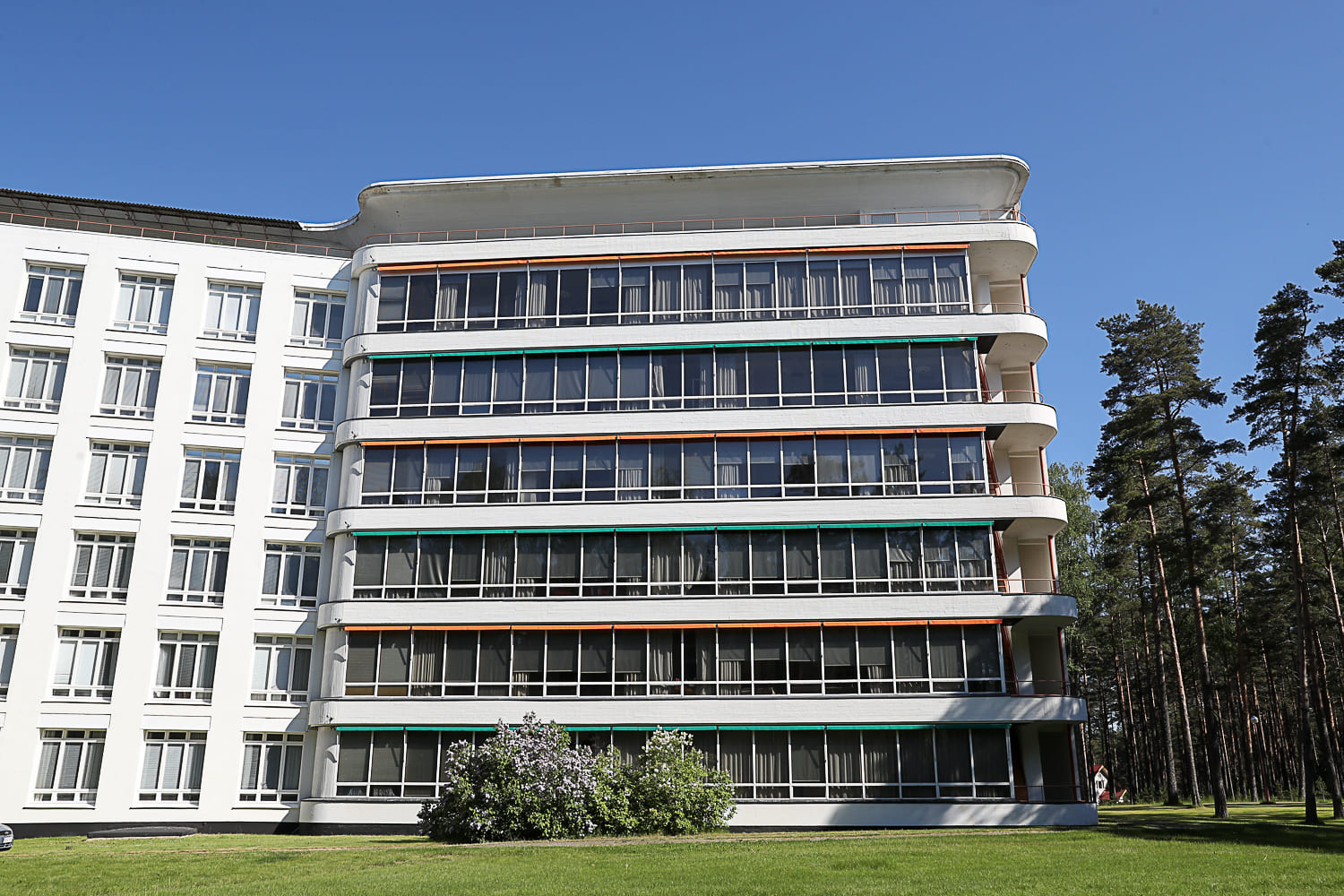 Paimion parantola on Alvar Aallon suunnittelemista rakennuksista eräs ...