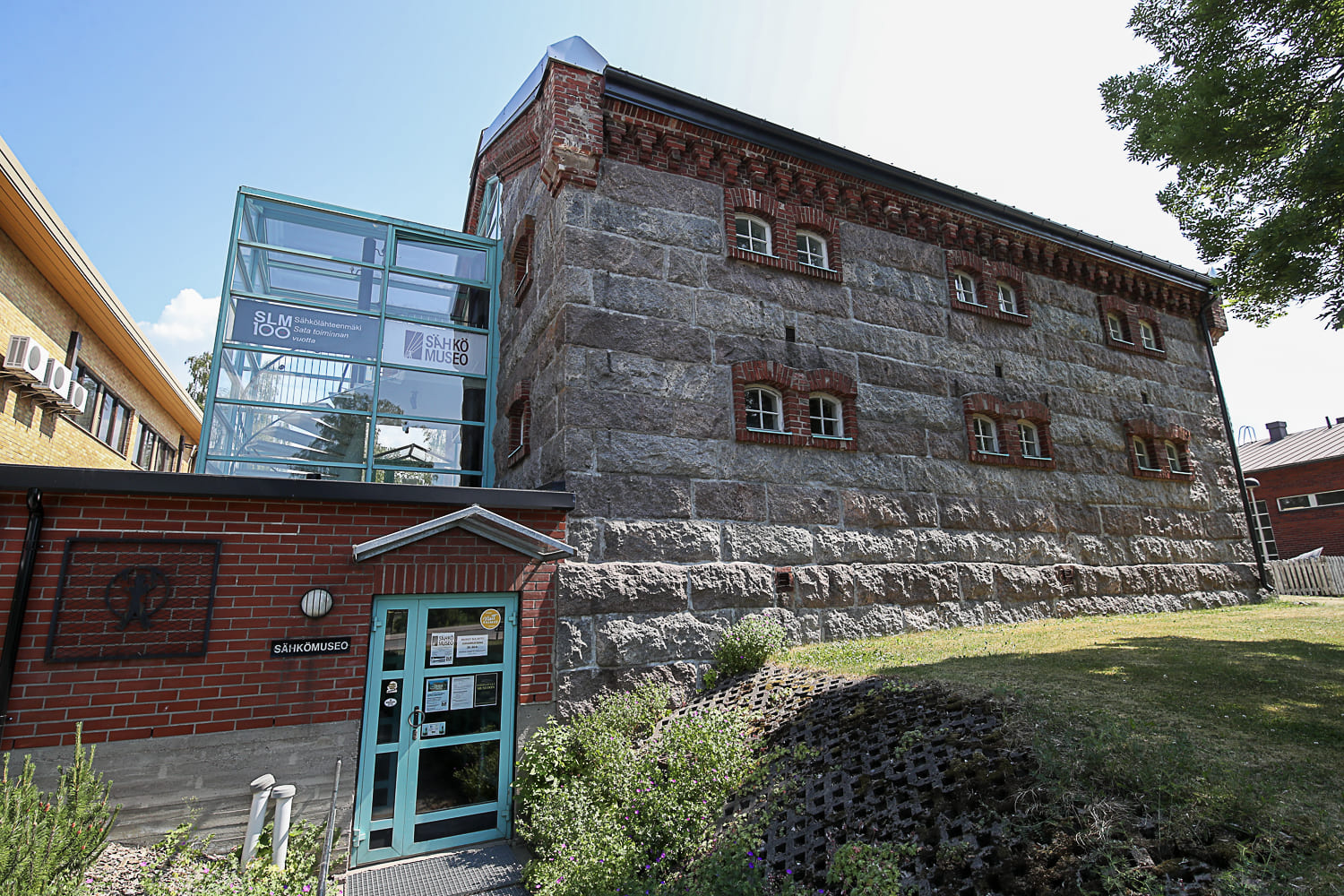 Sähkömuseo kertoo paimiolaisten sähköisestä menneisyydestä - Jälkipeli.net