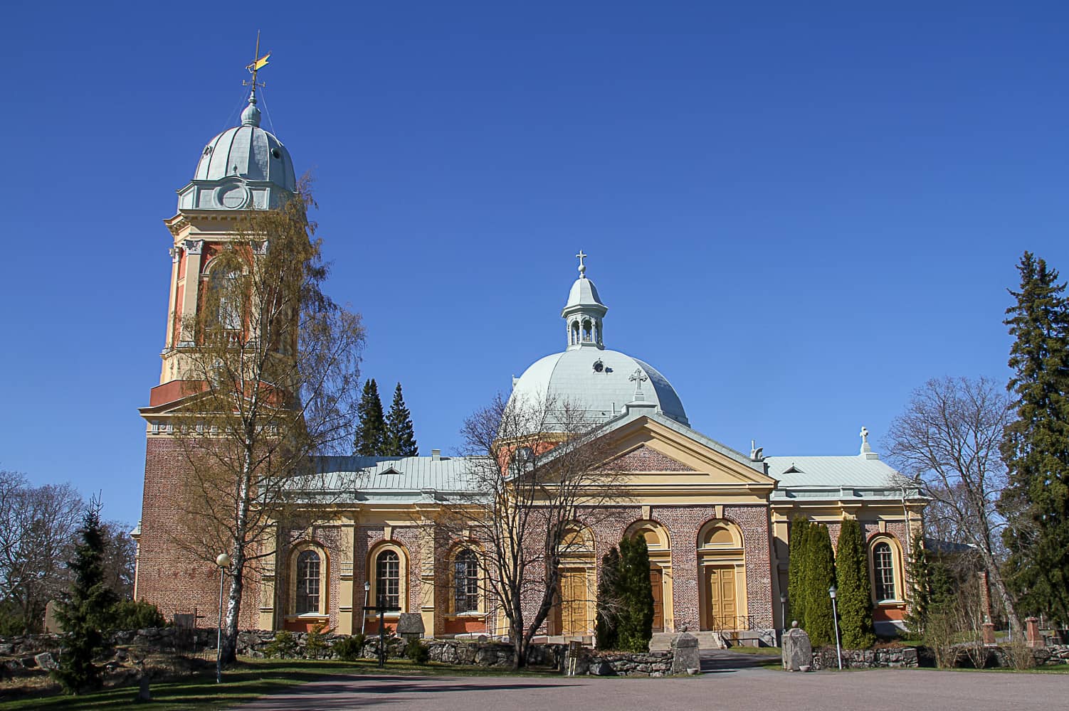Loimaan kotiseutumuseo sijaitsee komean kirkon vieressä - Jälkipeli.net